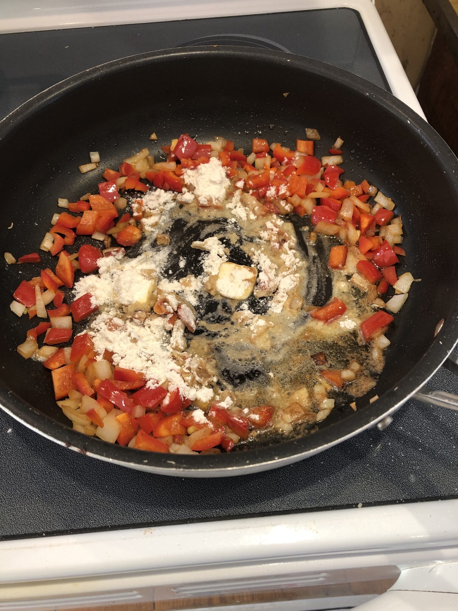 Easy Dinner Idea: Cheesy Skillet Chicken Spaghetti - The Good Enough ...